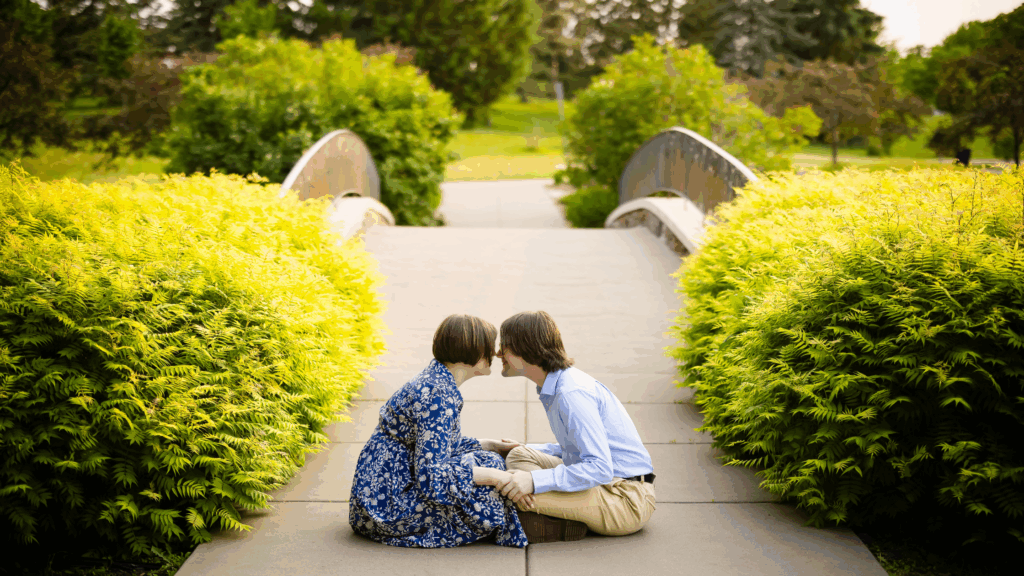 Como Park Spring Engagement Session | Eva + Alexander